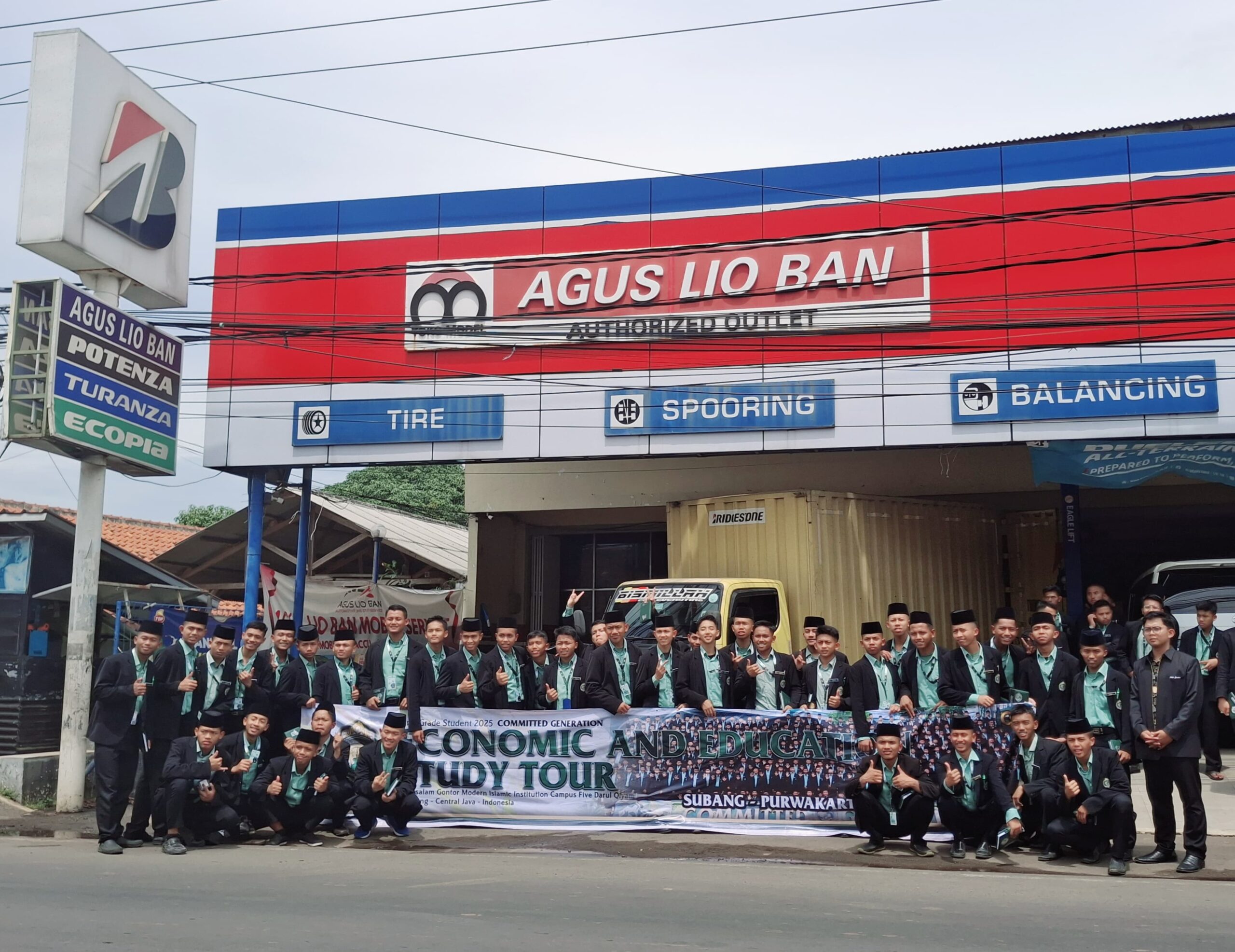 GONTOR 5 MAGELANG KUNJUNGI BENGKEL AGUS LIO BAN SUBANG DALAM RANGKA ...