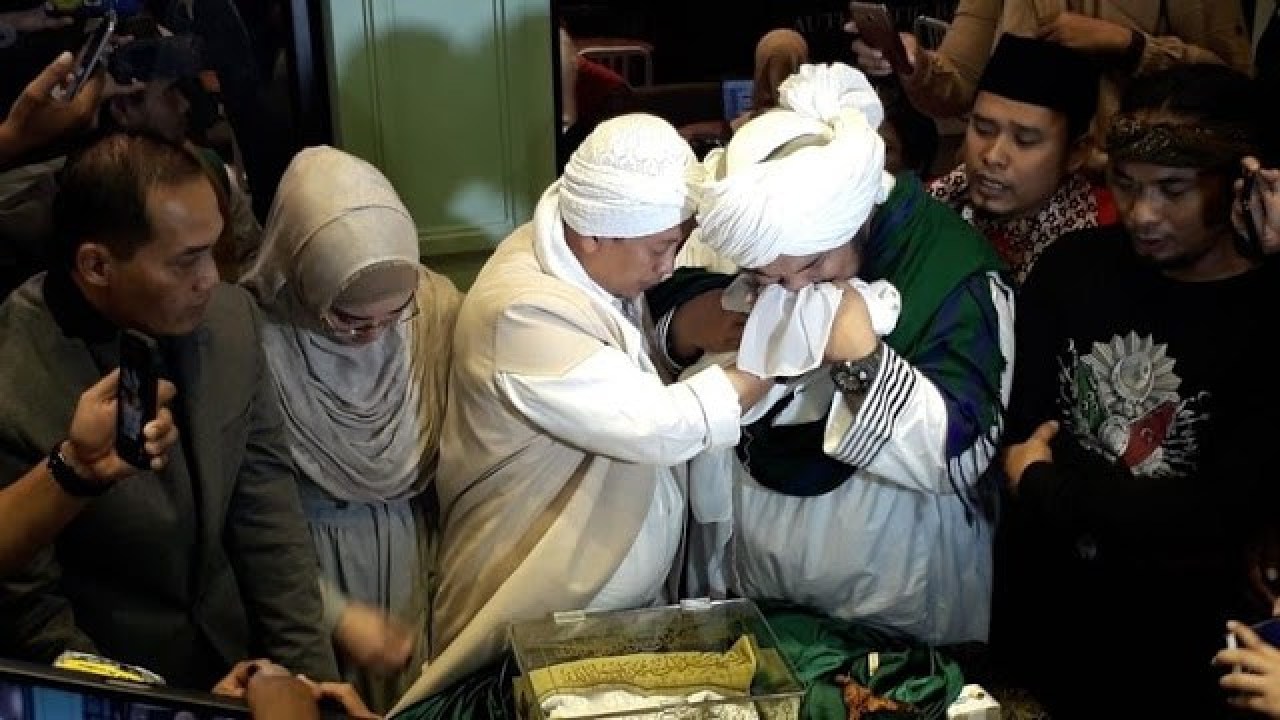 Rambut Peninggalan Rasulullah, Benarkah? » saudinesia.id