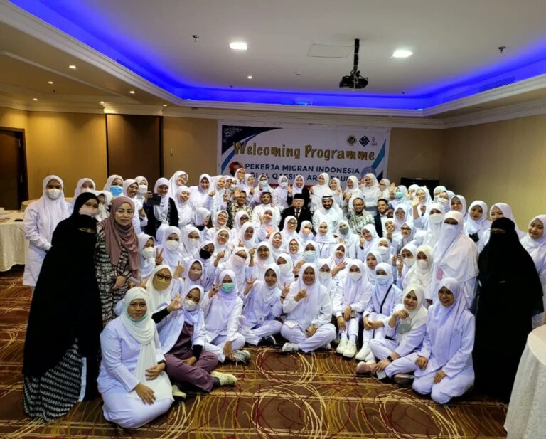 KBRI Riyadh Sambut 100 Perawat Indonesia di Buraydah » saudinesia.id